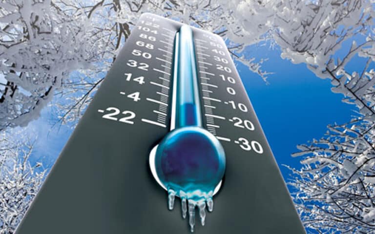 7 Eco-Friendly Tips to Stay Warm in Cold Weather - PlusNews